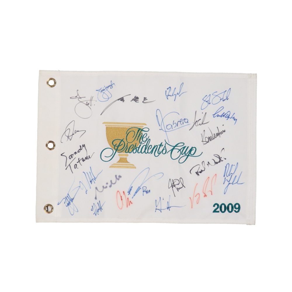 2009 Presidents Cup Pin Flag Signed by (21) with Phil Mickelson, Adam ...