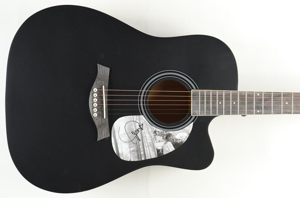 Taylor Swift Signed 38" Acoustic Guitar (JSA) | Pristine Auction