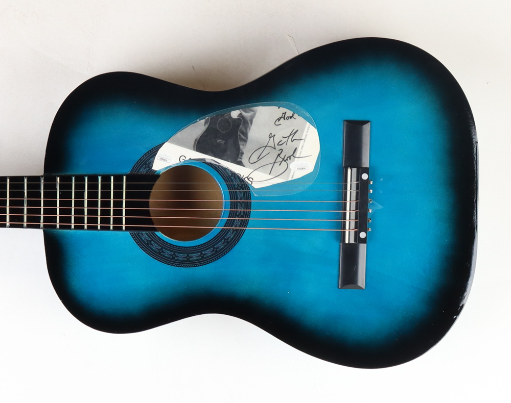 Garth Brooks Signed 38 Garth Brooks Signed 38