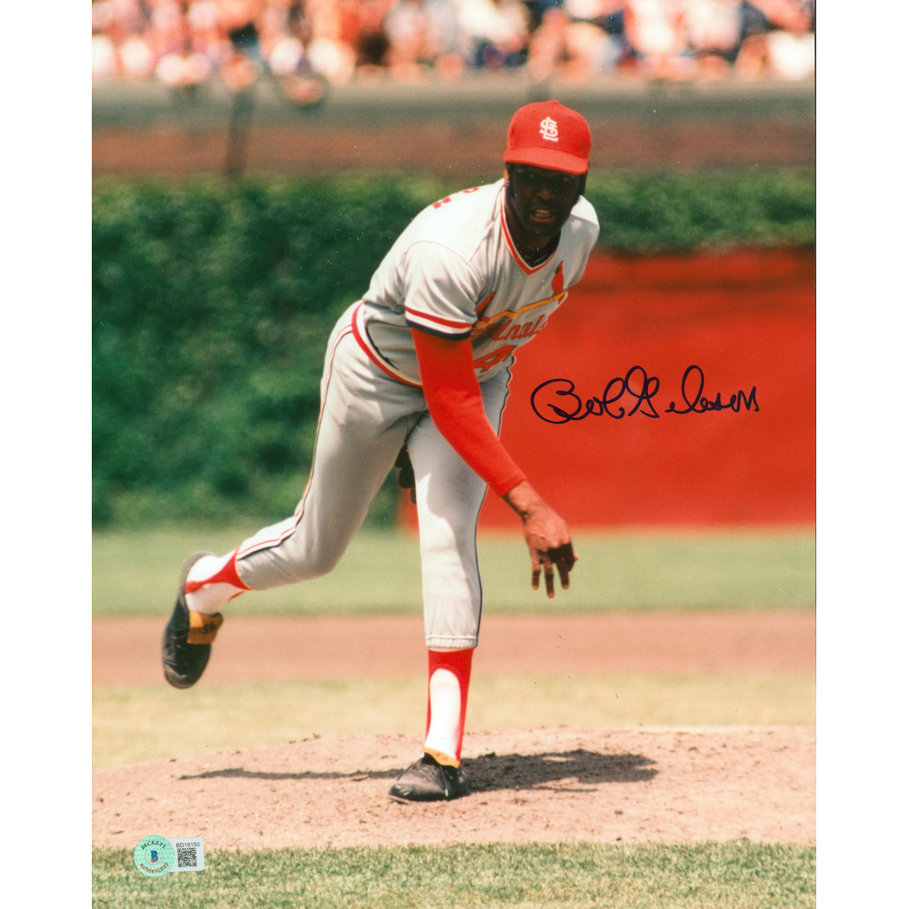 Bob Gibson Signed Cardinals 11x14 Photo (Beckett) | Pristine Auction