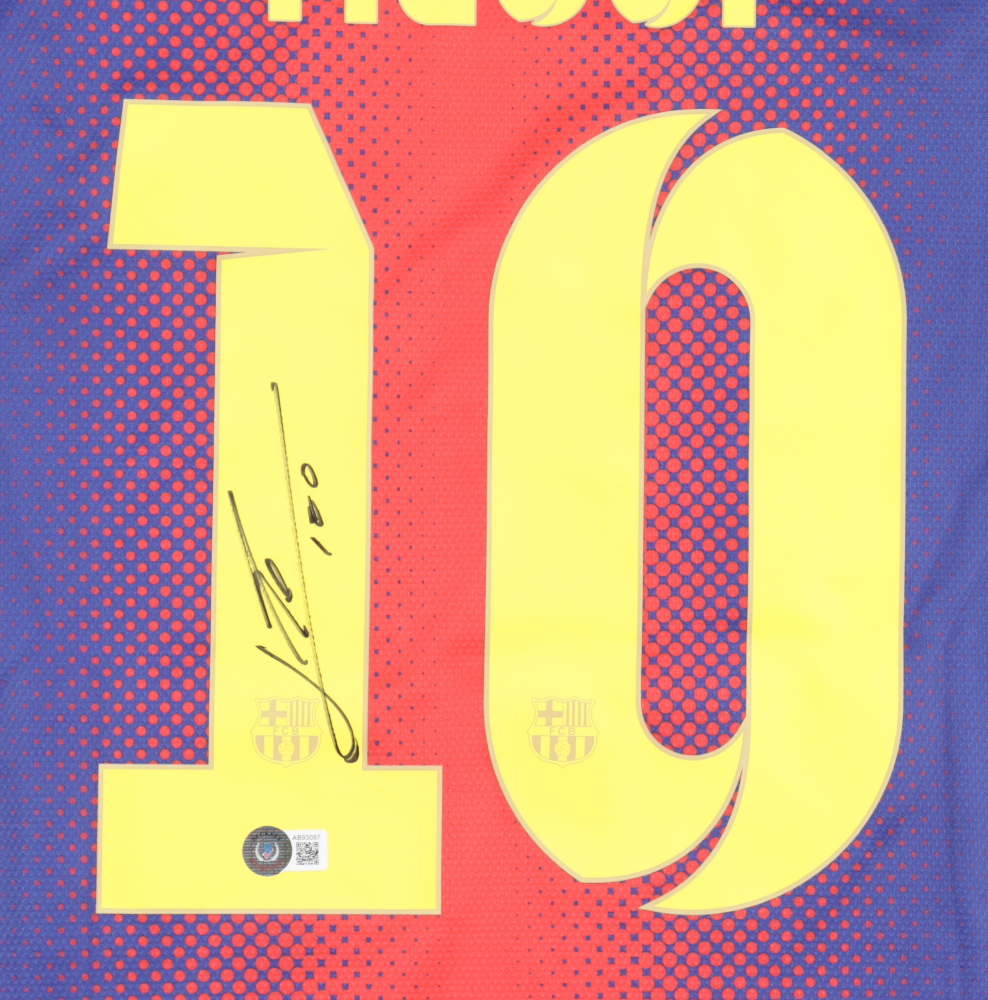 Lionel Messi Signed Barcelona Jersey (Beckett) | Pristine Auction