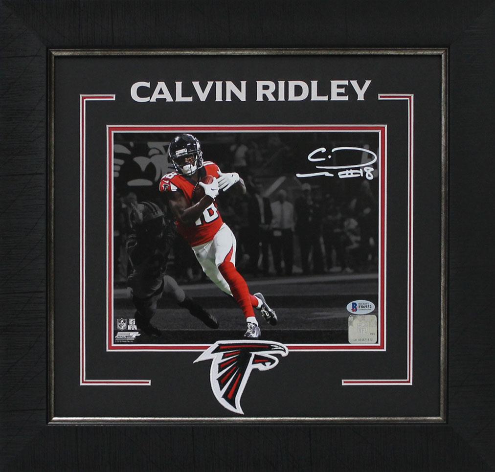 Calvin Ridley Signed 8x10 Custom Framed Photo Display (Beckett ...