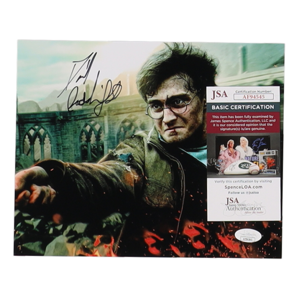 Daniel Radcliffe Signed "Harry Potter" 8x10 Photo (JSA) | Pristine Auction