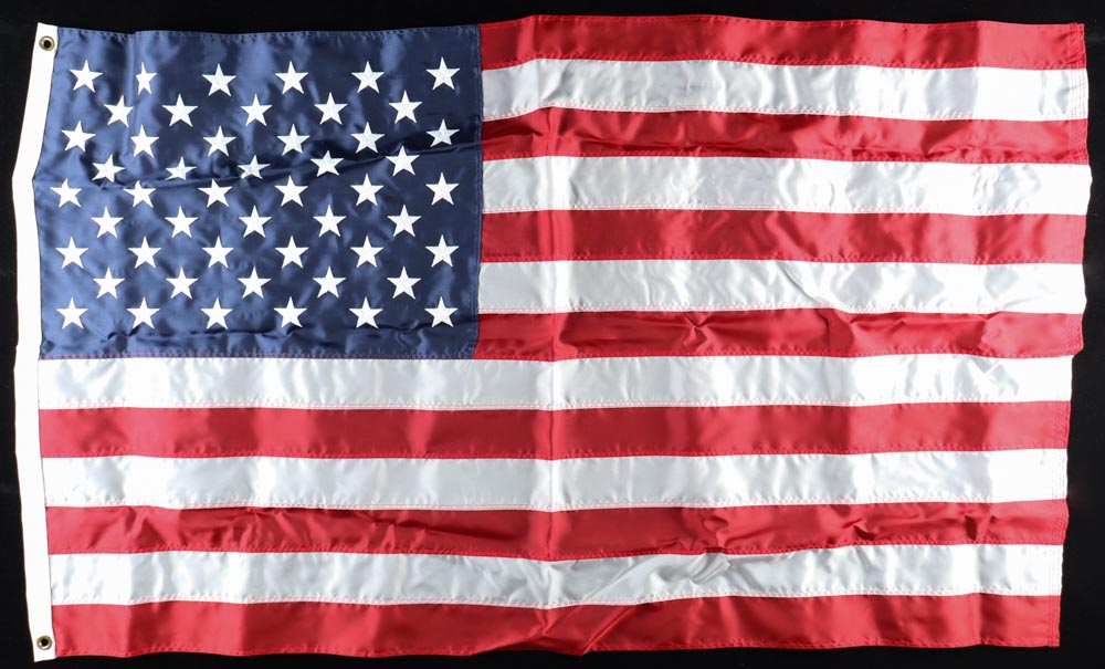 American Flag Flown Over the Capitol in Remembrance of 9/11 (Architect ...