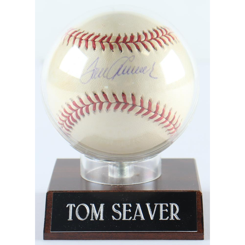 Tom Seaver Signed OML Baseball with Display Case (Mounted Memories ...