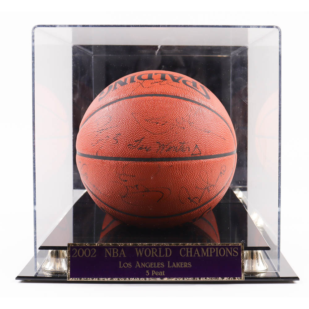 2001-02 Lakers NBA Basketball with Custom Display Case Team-Signed by ...