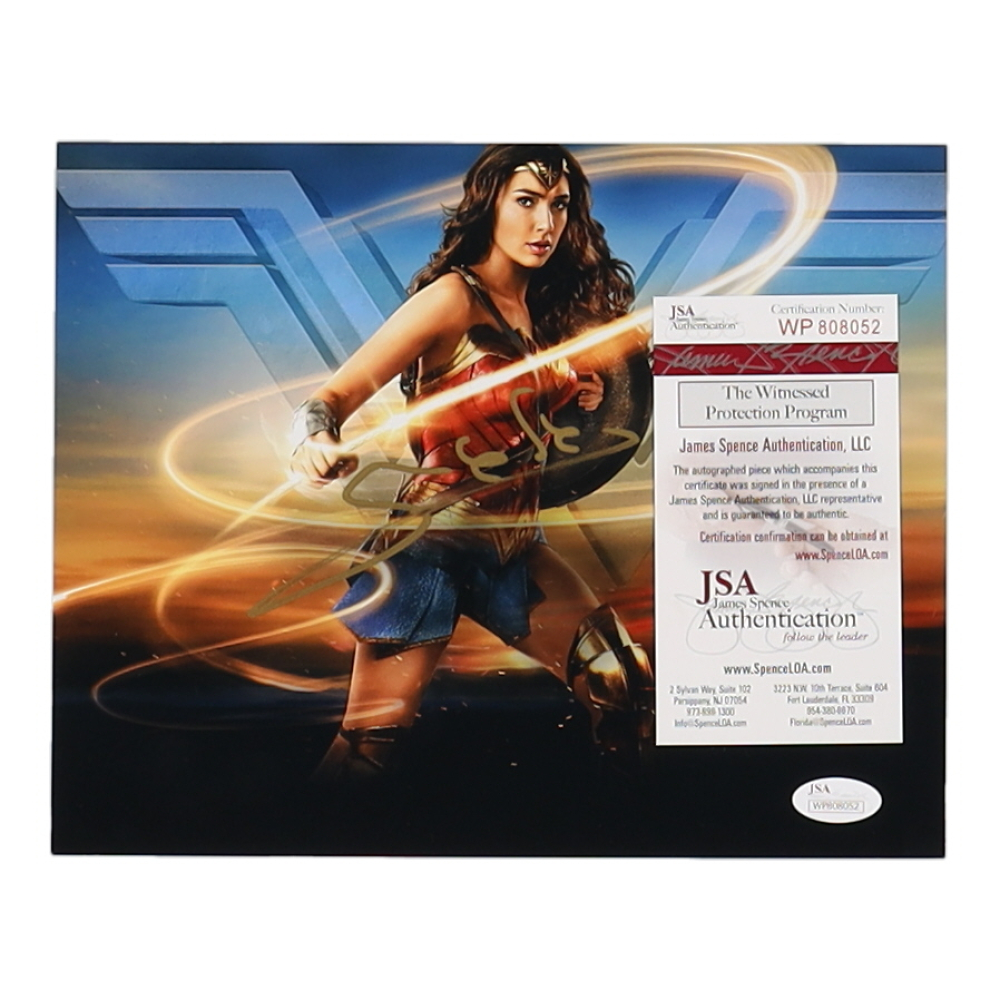 Gal Gadot Signed "Wonder Woman" 8x10 Photo (JSA) | Pristine Auction