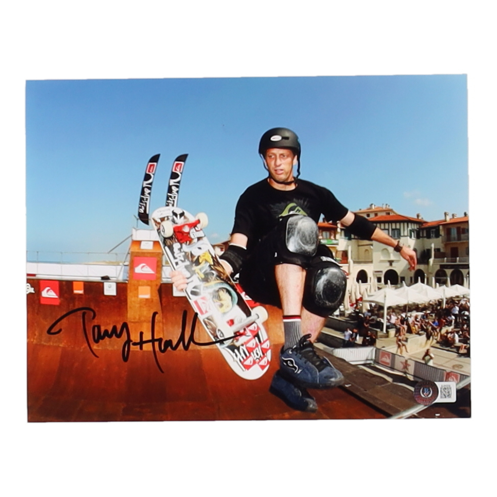 Tony Hawk Signed 8x10 Photo (Beckett) | Pristine Auction
