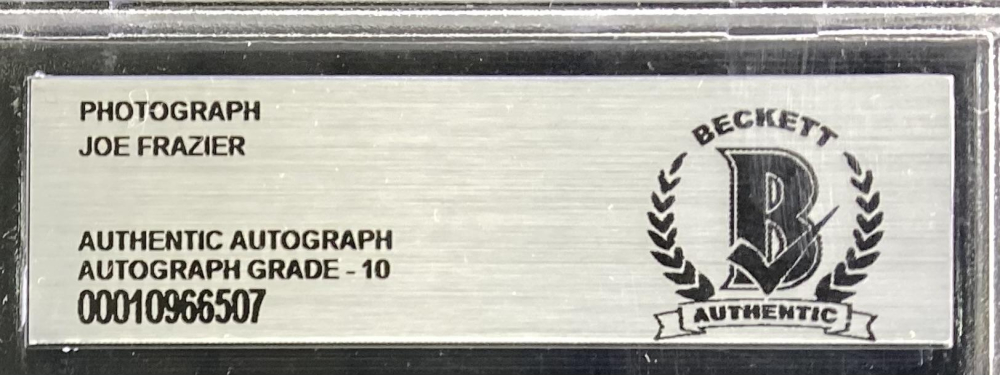 Joe Frazier Signed 8x10 Photo (Beckett & PSA | Autograph Graded 10 ...