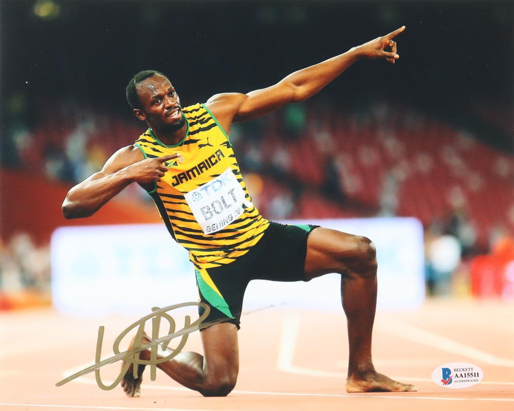 Usain Bolt Signed Team Jamaica 8x10 Photo (Beckett) | Pristine Auction