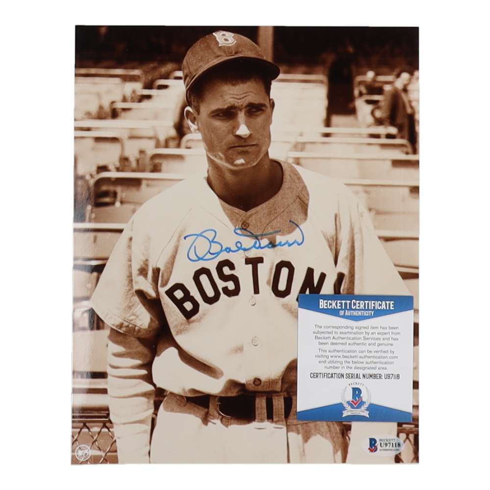 Bobby Doerr Signed 8x10 Photo (Beckett) | Pristine Auction
