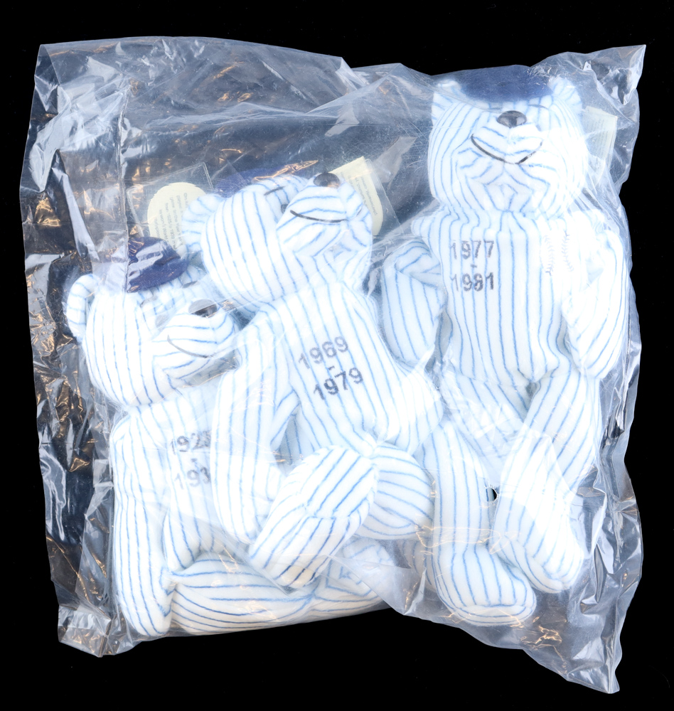 Reggie Jackson "Heroes of the Big Apple" Complete Set of (3) Beanie ...