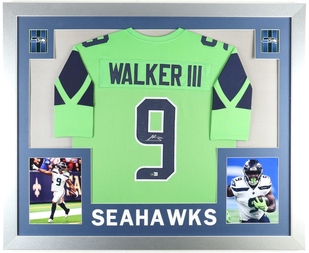 Kenneth Walker III Signed Custom Framed Jersey Display (Beckett ...