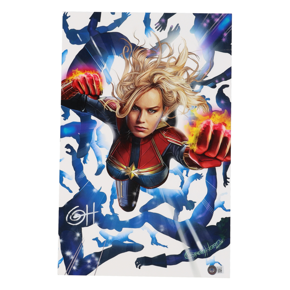 Greg Horn Signed "Captain Marvel" 11x17 Photo (Beckett) | Pristine Auction
