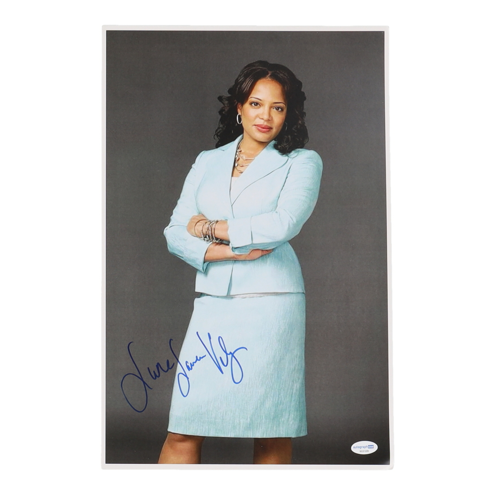 Lauren Velez Signed 11x17 Photo (AutographCOA) | Pristine Auction
