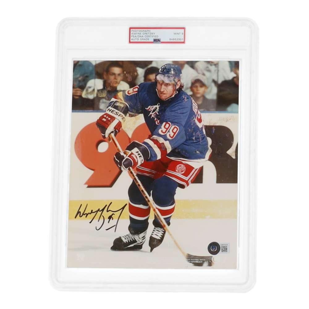 Wayne Gretzky Signed Rangers 8x10 Photo (Beckett & PSA | Autograph ...