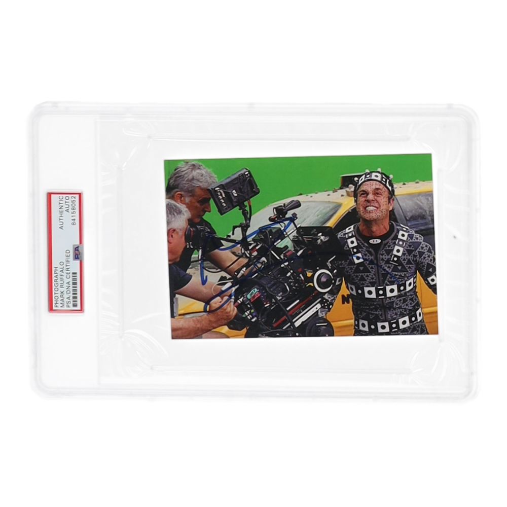 Mark Ruffalo Signed "Avengers" Photo (PSA) | Pristine Auction