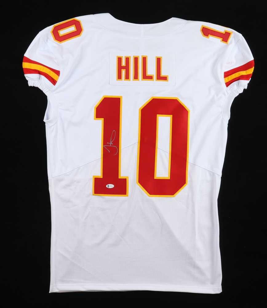 Tyreek Hill Signed Jersey (Beckett) | Pristine Auction