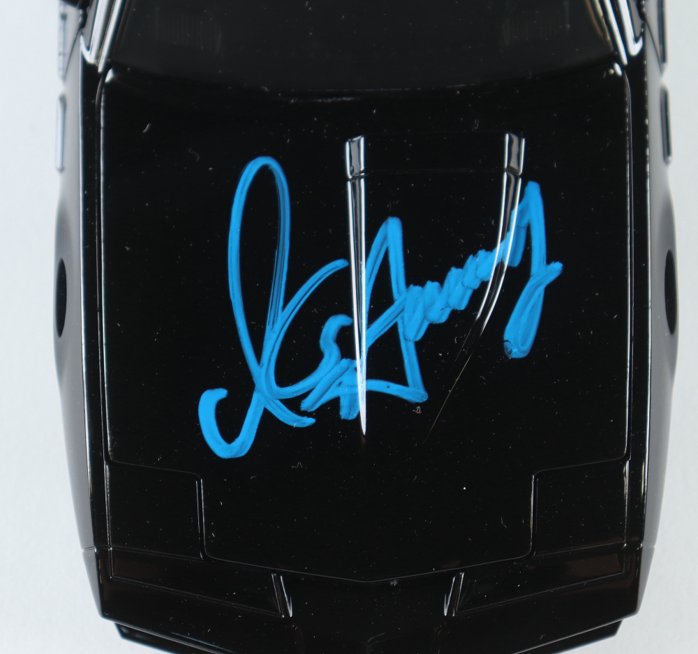 David Hasselhoff Signed "Knight Rider" 1:24 Diecast Car (Beckett ...
