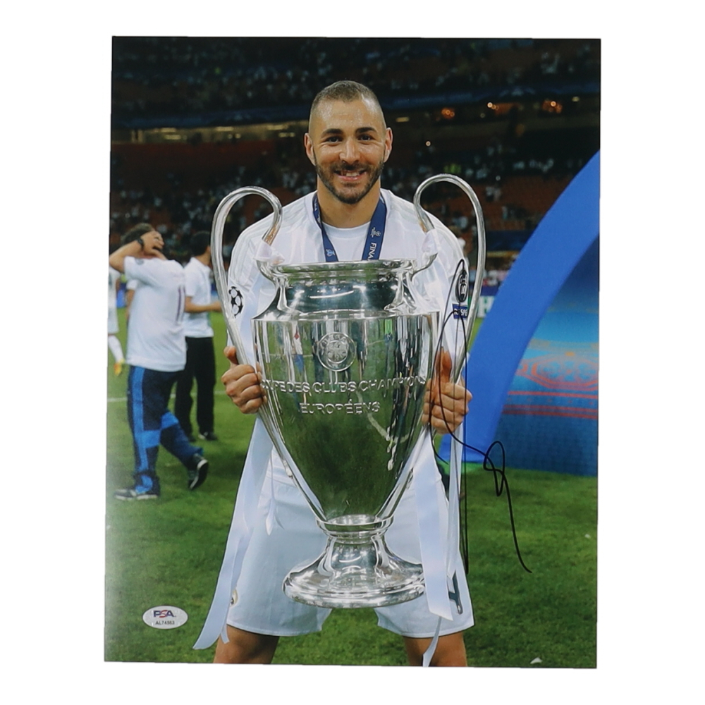 Karim Benzema Signed Real Madrid CF 11x14 Photo (PSA) | Pristine Auction