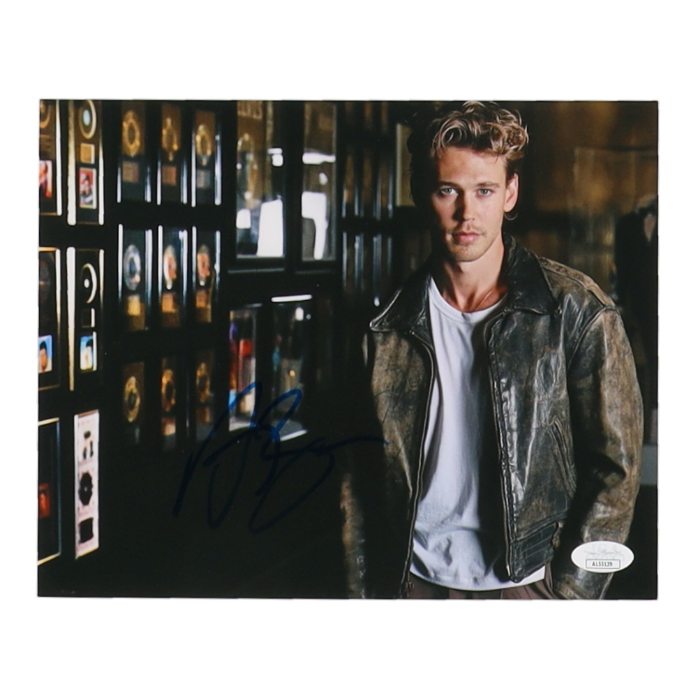 Austin Butler Signed 8x10 Photo (JSA) | Pristine Auction