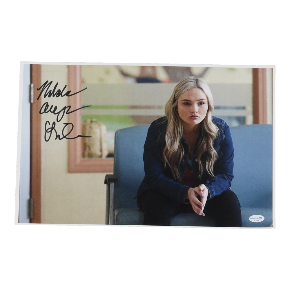 Natalie Alyn Lind Signed 11x17 Photo (AutographCOA) | Pristine Auction