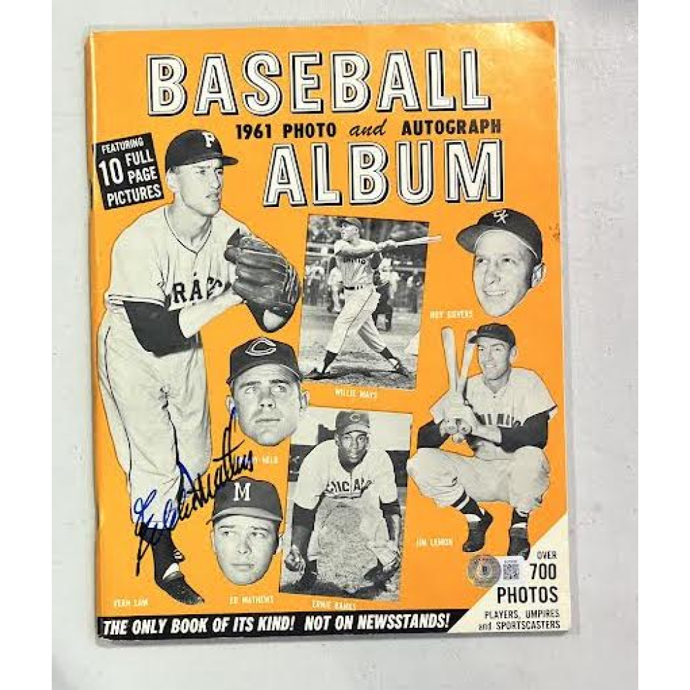 Eddie Mathews Signed 1961 Baseball Photo & Autograph Album (Beckett ...
