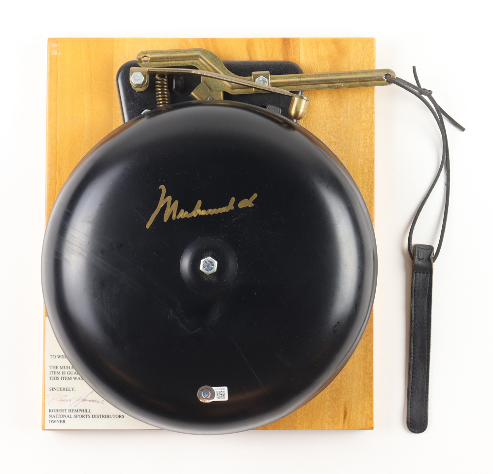 Muhammad Ali Signed Authentic Ringside Boxing Bell (Beckett) | Pristine ...