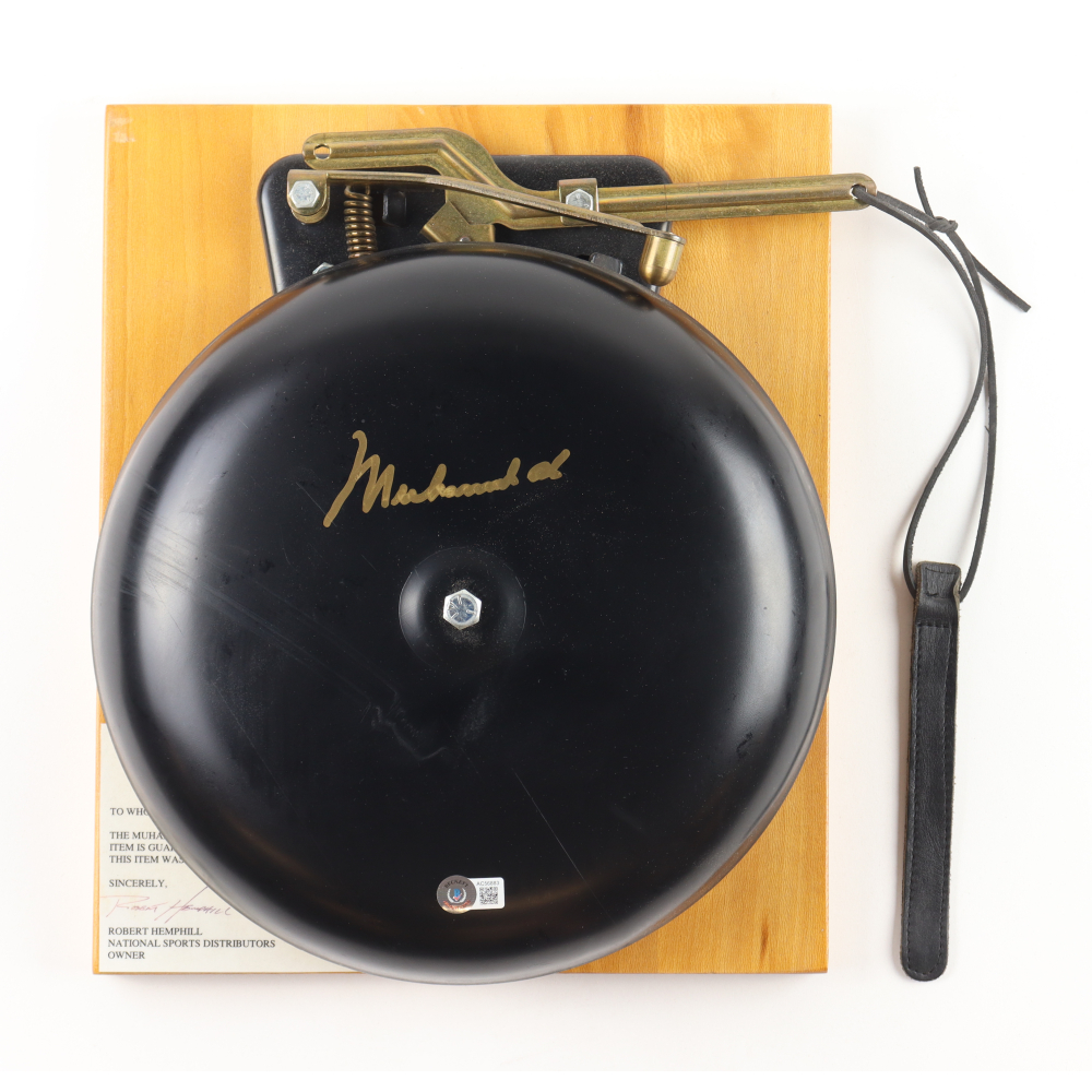 Muhammad Ali Signed Authentic Ringside Boxing Bell (Beckett) | Pristine ...