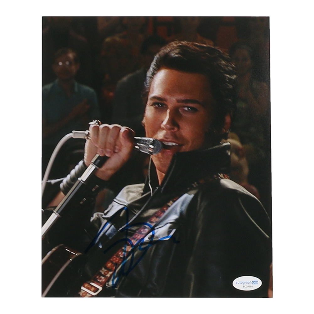 Austin Butler Signed "Elvis" 8x10 Photo (AutographCOA) | Pristine Auction