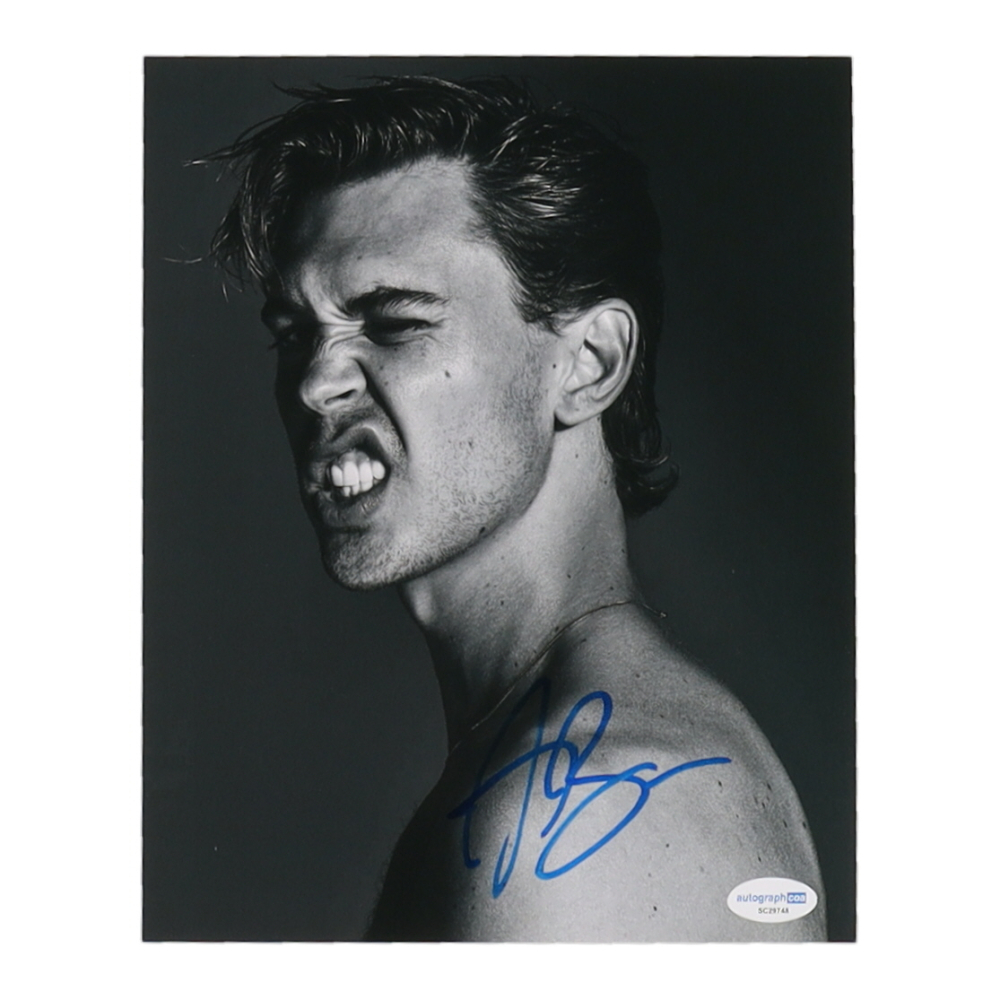 Austin Butler Signed 8x10 Photo (AutographCOA) | Pristine Auction
