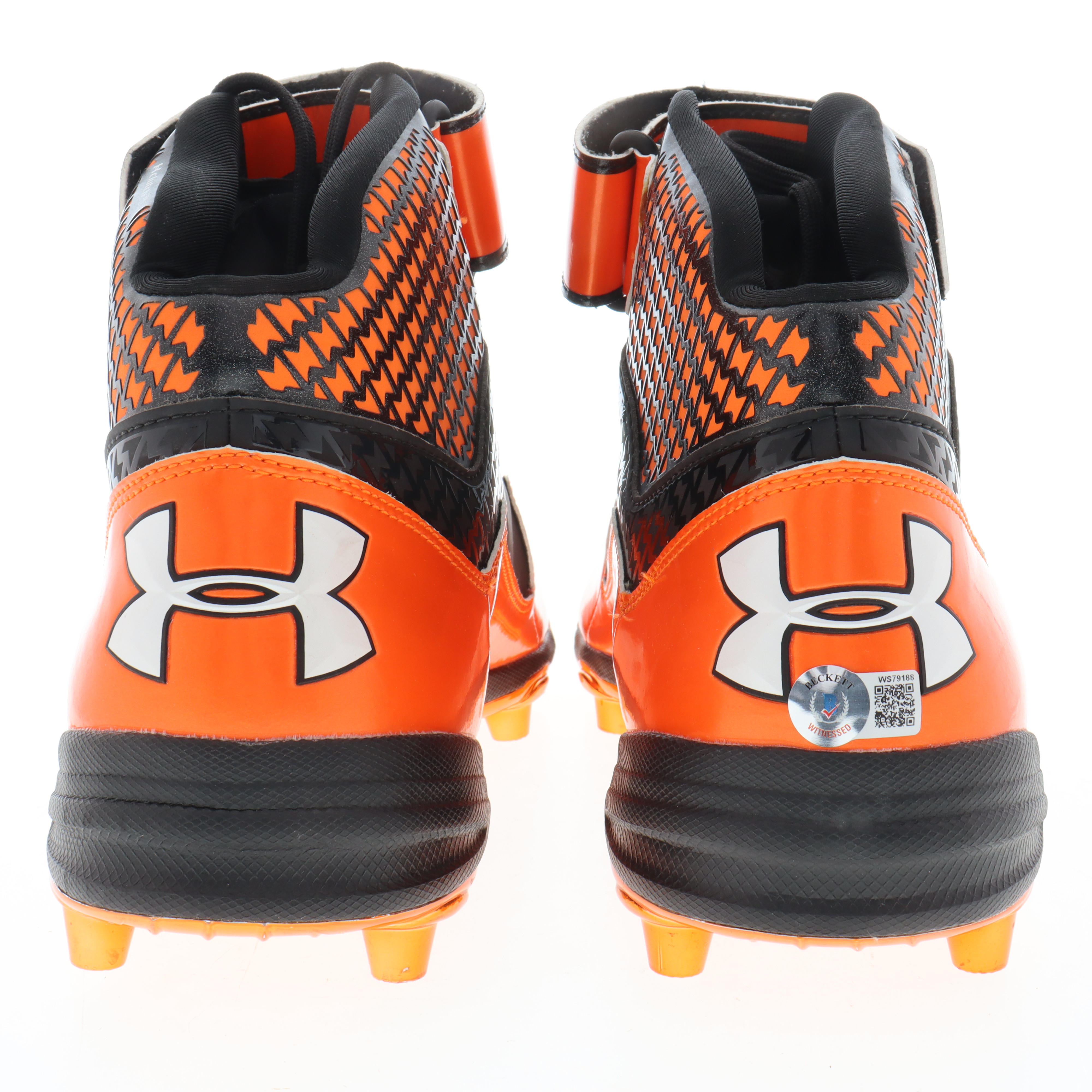 Brian Urlacher Signed Pair of Under Armour Football Cleats (Beckett ...