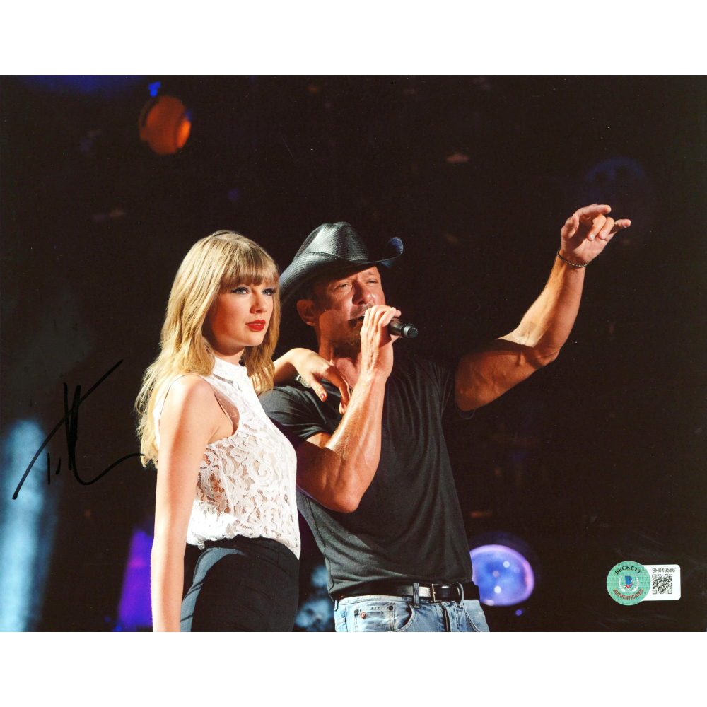 Tim McGraw Signed 8x10 Photo (Beckett) | Pristine Auction