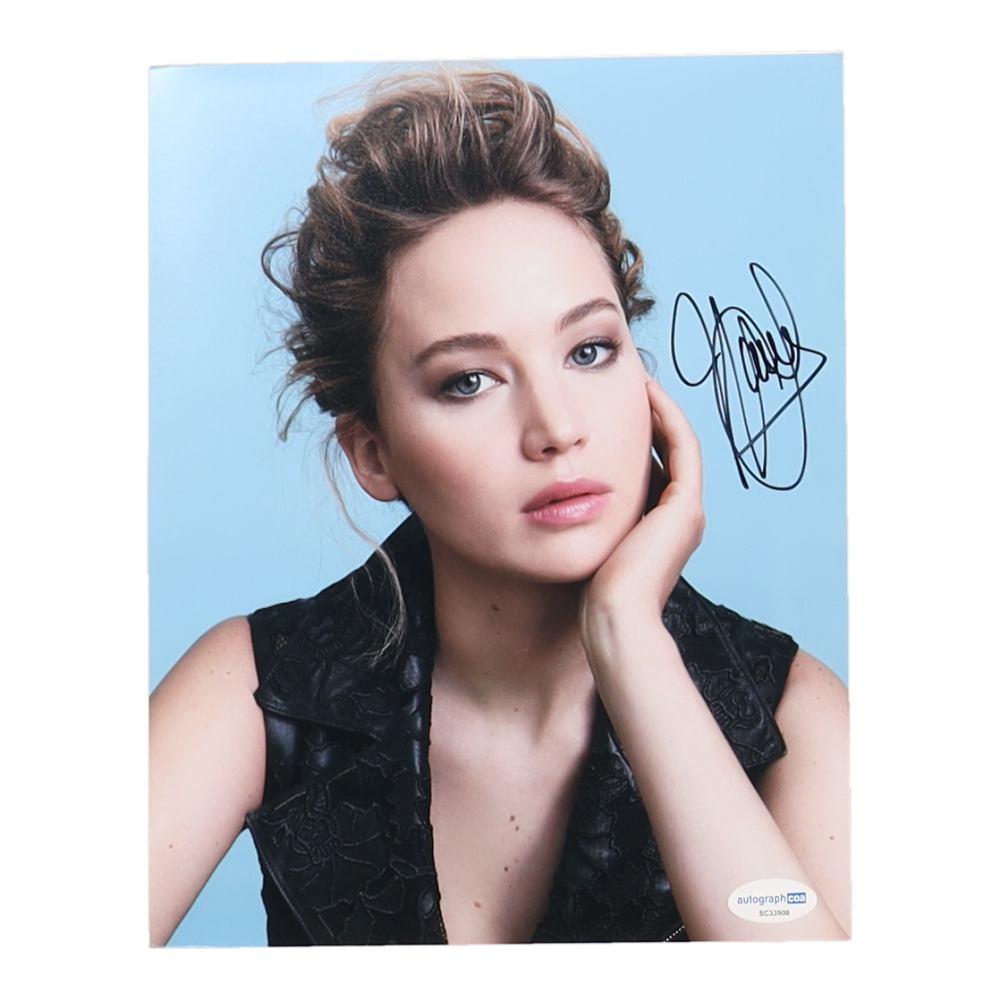 Jennifer Lawrence Signed 8x10 Photo (ACOA) | Pristine Auction