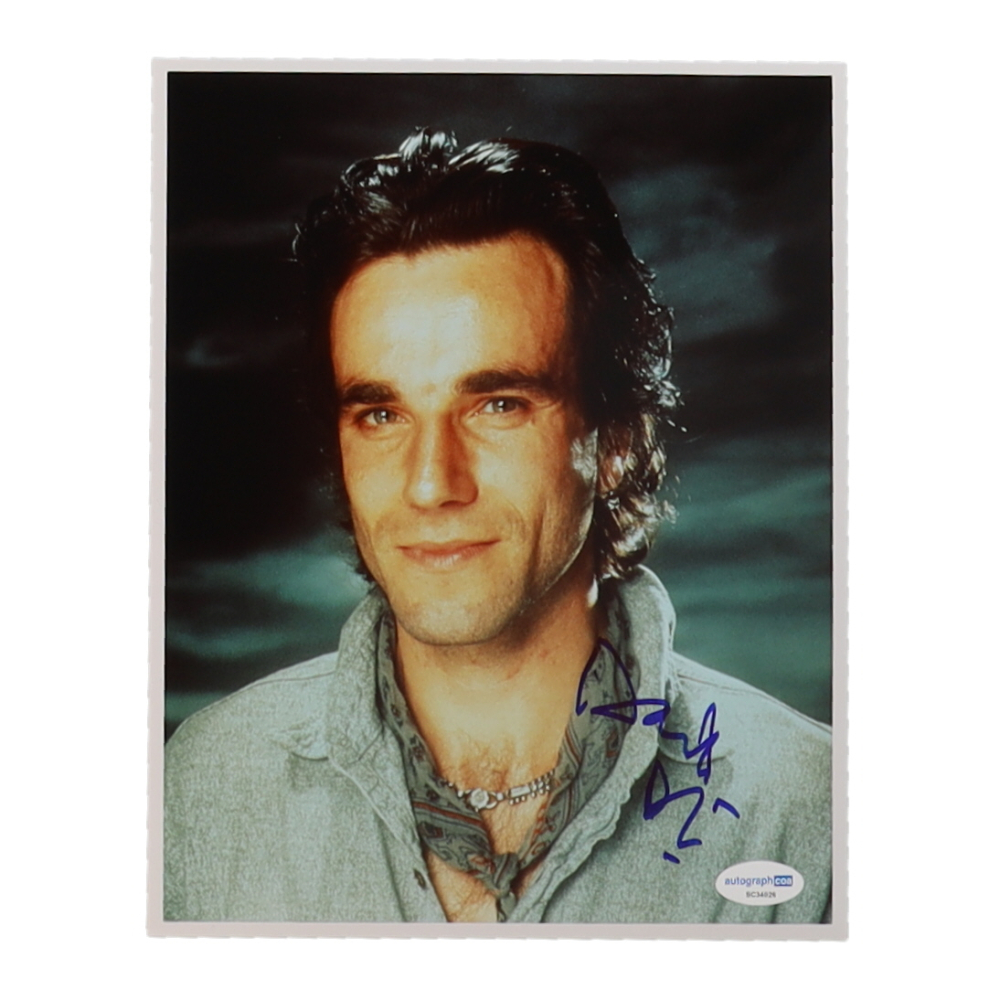 Daniel Day-Lewis Signed 8x10 Photo (ACOA) | Pristine Auction