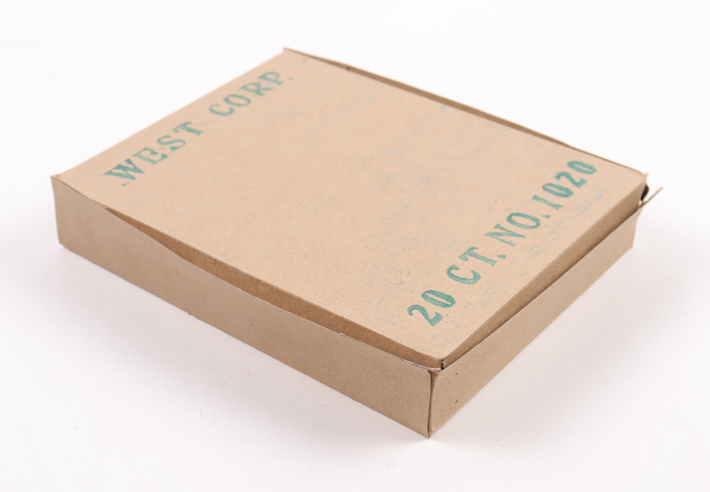1976 Topps Baseball Cello Fun Pack Vending Box with (20) Packs ...