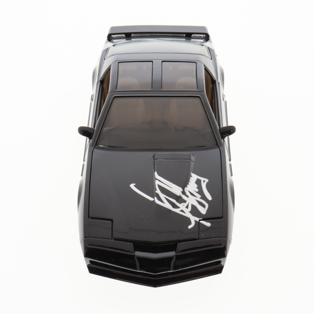 David Hasselhoff Signed "Knight Rider" 1:24 Diecast Car (Beckett ...