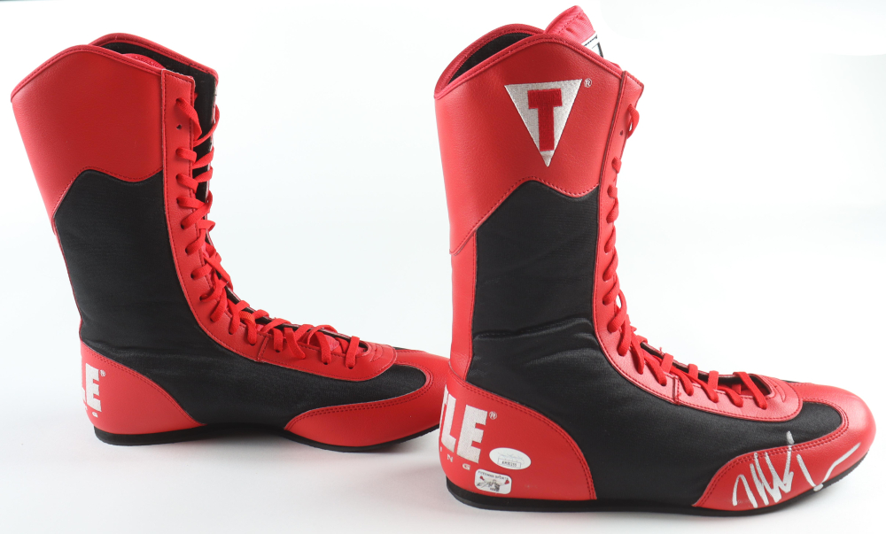 Mike Tyson Signed Everlast Pro Boxing Boots (JSA & Tyson) | Pristine ...