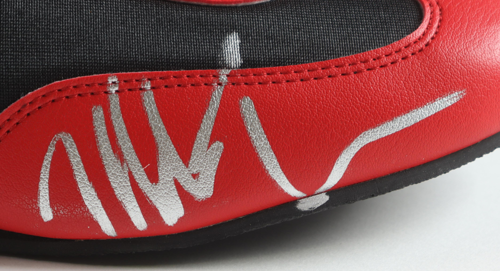 Mike Tyson Signed Everlast Pro Boxing Boots (JSA & Tyson) | Pristine ...