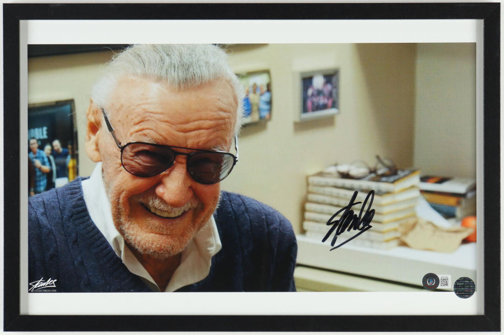 Stan Lee Signed Custom Framed Photo Display (Beckett) | Pristine Auction