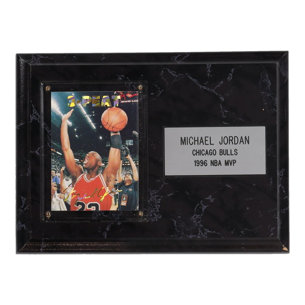 Michael Jordan Bulls 6x8 Plaque Display with Card | Pristine Auction