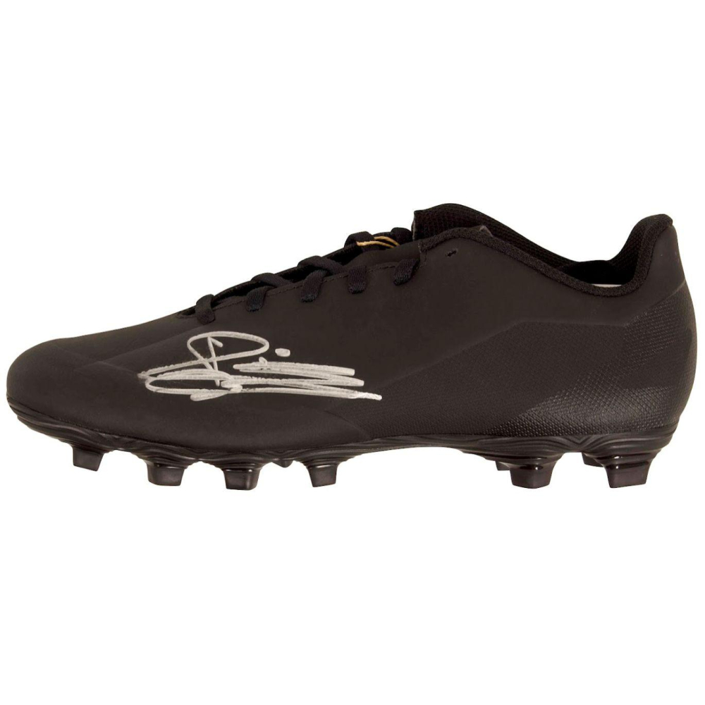 Robert Pires Signed Soccer Cleat (Beckett) | Pristine Auction