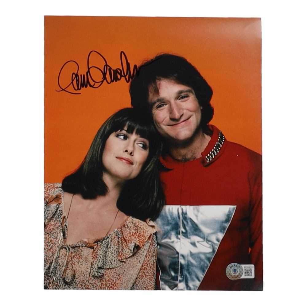 Pam Dawber Signed "Mork & Mindy" 8x10 Photo (Beckett) | Pristine Auction