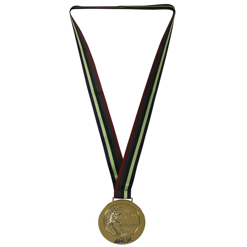 Magic Johnson Signed 1992 Dream Team Replica Gold Medal (Beckett ...