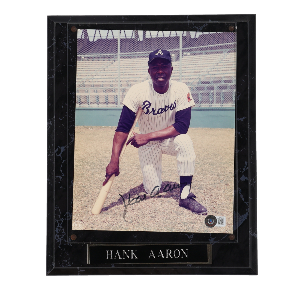 Hank Aaron Signed Custom Plaque Photo Display (Beckett) | Pristine Auction