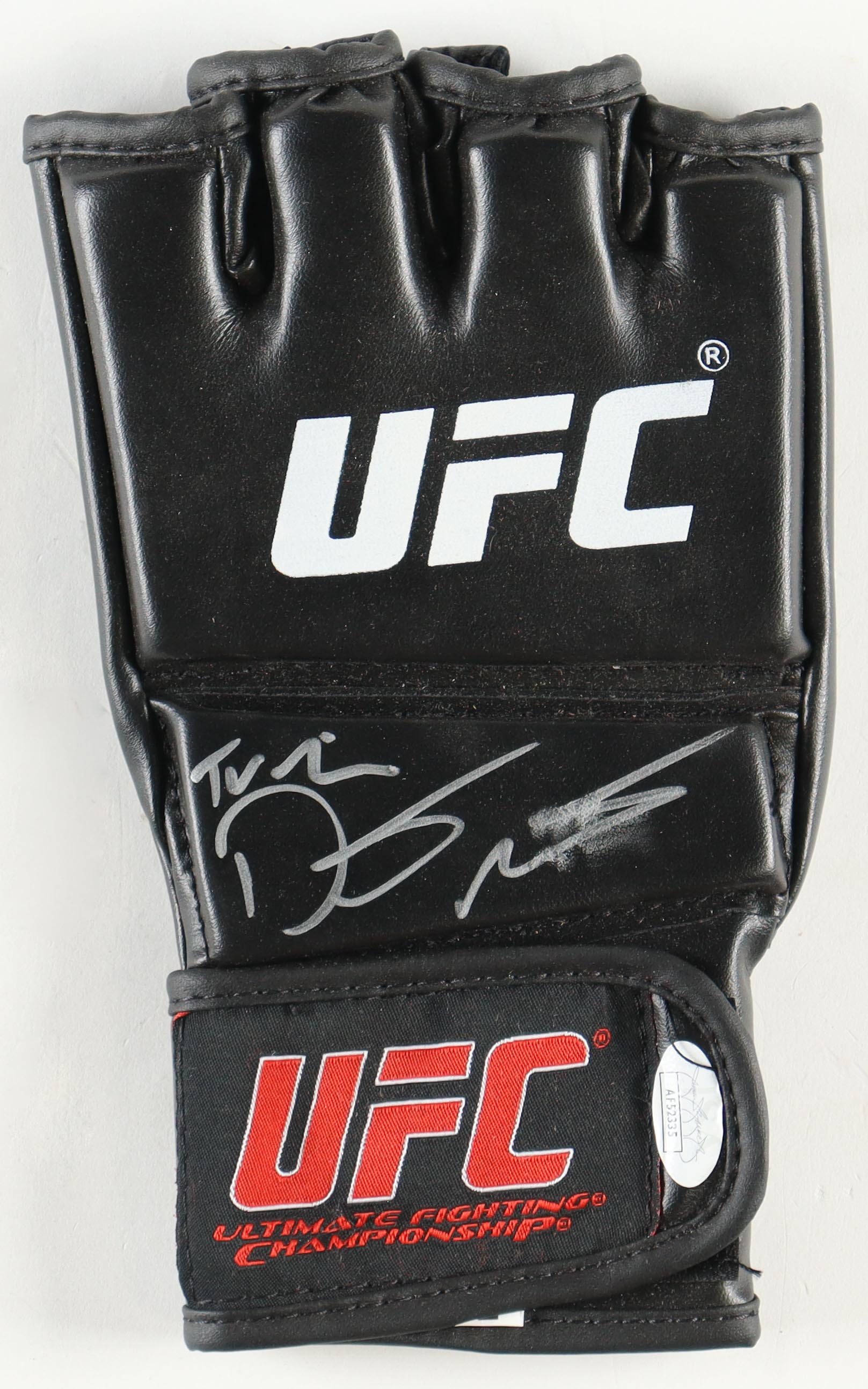 Dustin Poirier Signed UFC Glove (JSA) | Pristine Auction