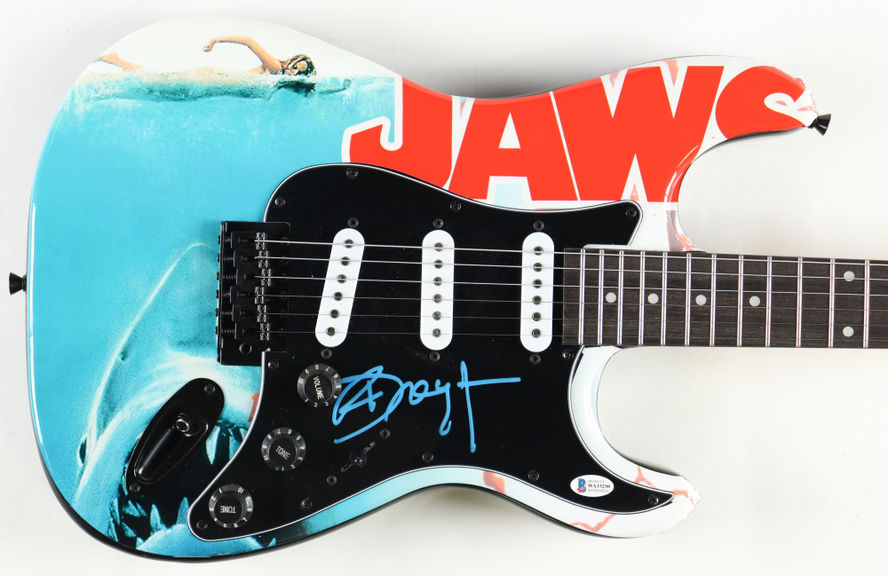 Richard Dreyfuss Signed "Jaws" Custom 39" Electric Guitar (Beckett ...