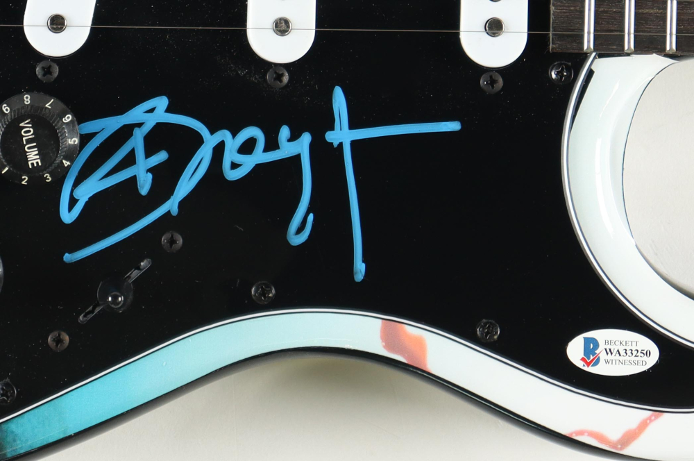 Richard Dreyfuss Signed "Jaws" Custom 39" Electric Guitar (Beckett ...