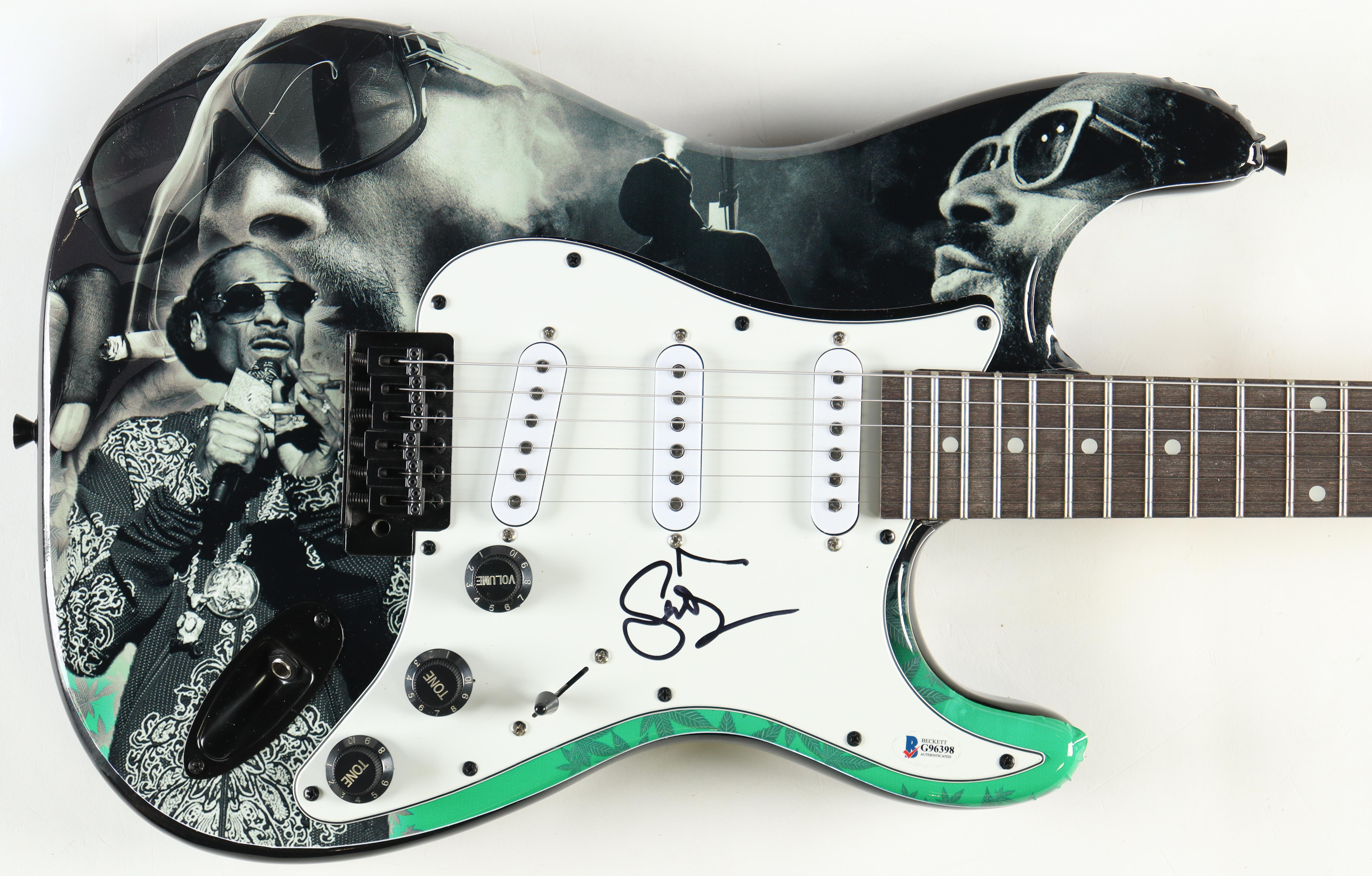 Snoop Dogg Signed Custom 39" Electric Guitar (Beckett) | Pristine Auction