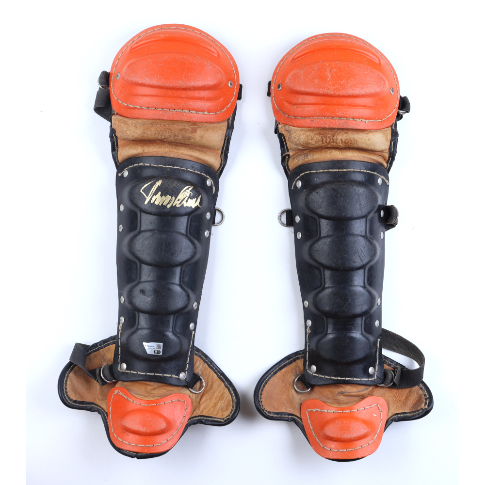 Johnny Bench Signed Pair of Vintage Catcher Shin Guards (Fanatics ...